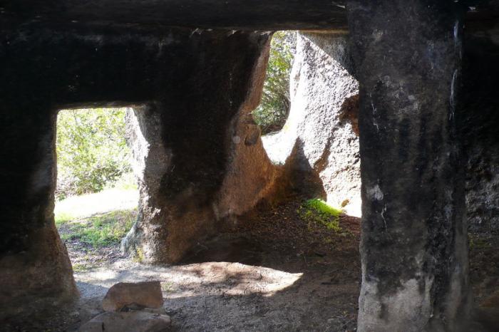 Necropoli di Maria Frunza | Tracce di Sardegna