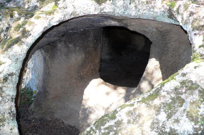 Necropoli di Maria Frunza | Tracce di Sardegna